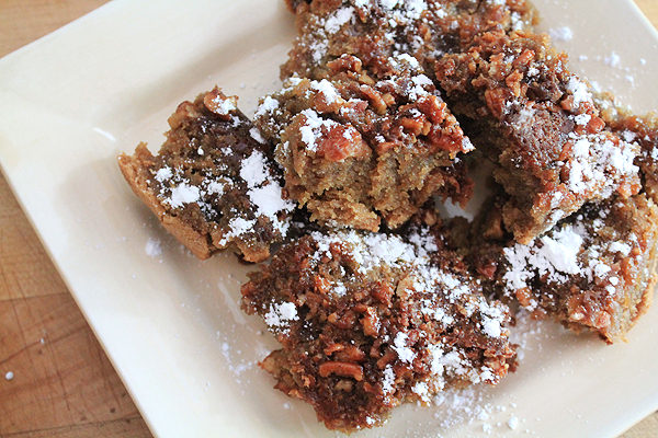 Secret Recipe Club: Pecan Praline Bars - Bluebonnet Baker